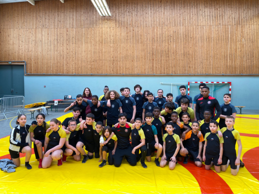 15 médailles et deux équipes qualifiées aux France – Site Internet du ...