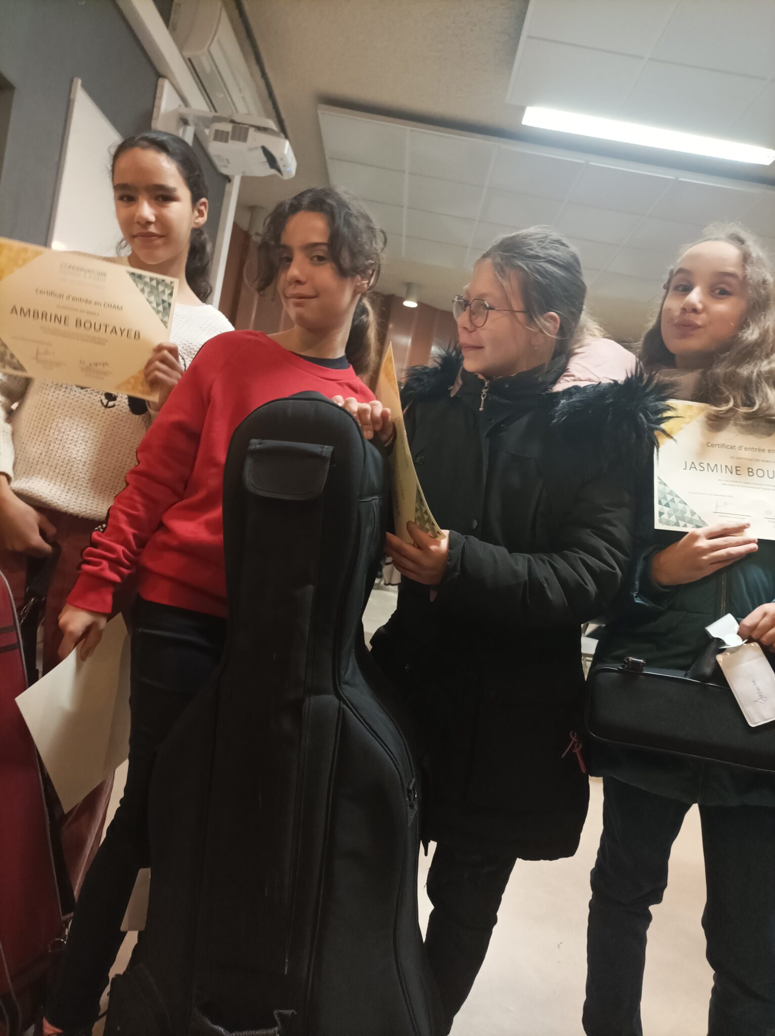 Remise officielle des instruments pour les 6ème CHAM – Site Internet du ...