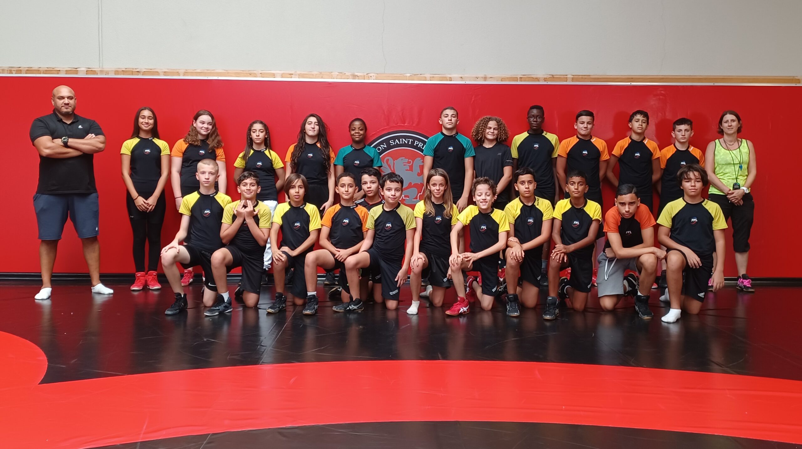 Rencontre de lutte au college colette – Site Internet du Collège COLETTE