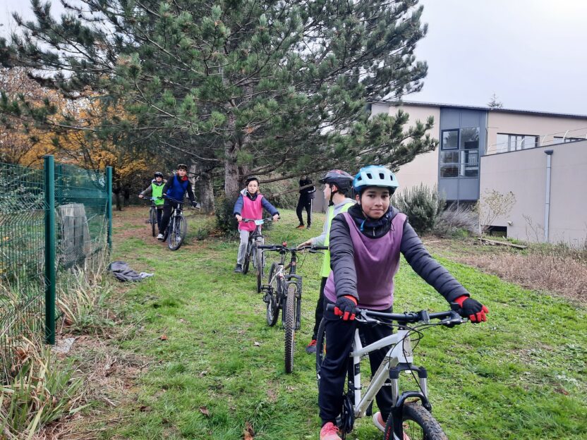 Un bel après-midi de VTT au collège Colette – Site Internet du Collège ...