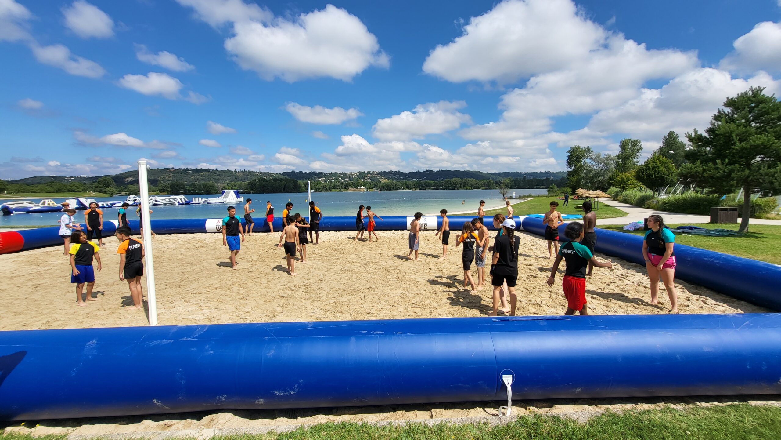 Journée lutte sur sable – Site Internet du Collège COLETTE